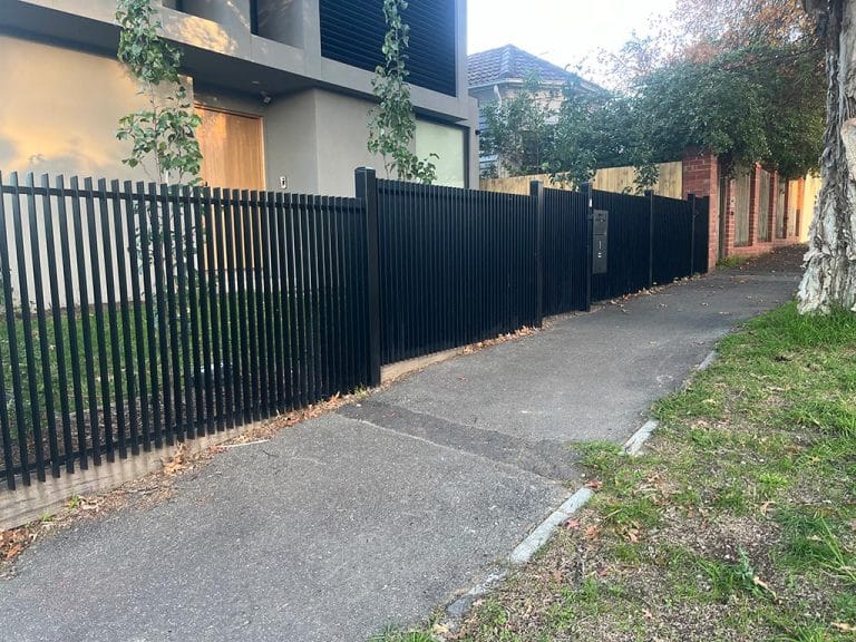 Vertical-Fin-style-Fence-01 - Timber Fencing Installation Melbourne ...